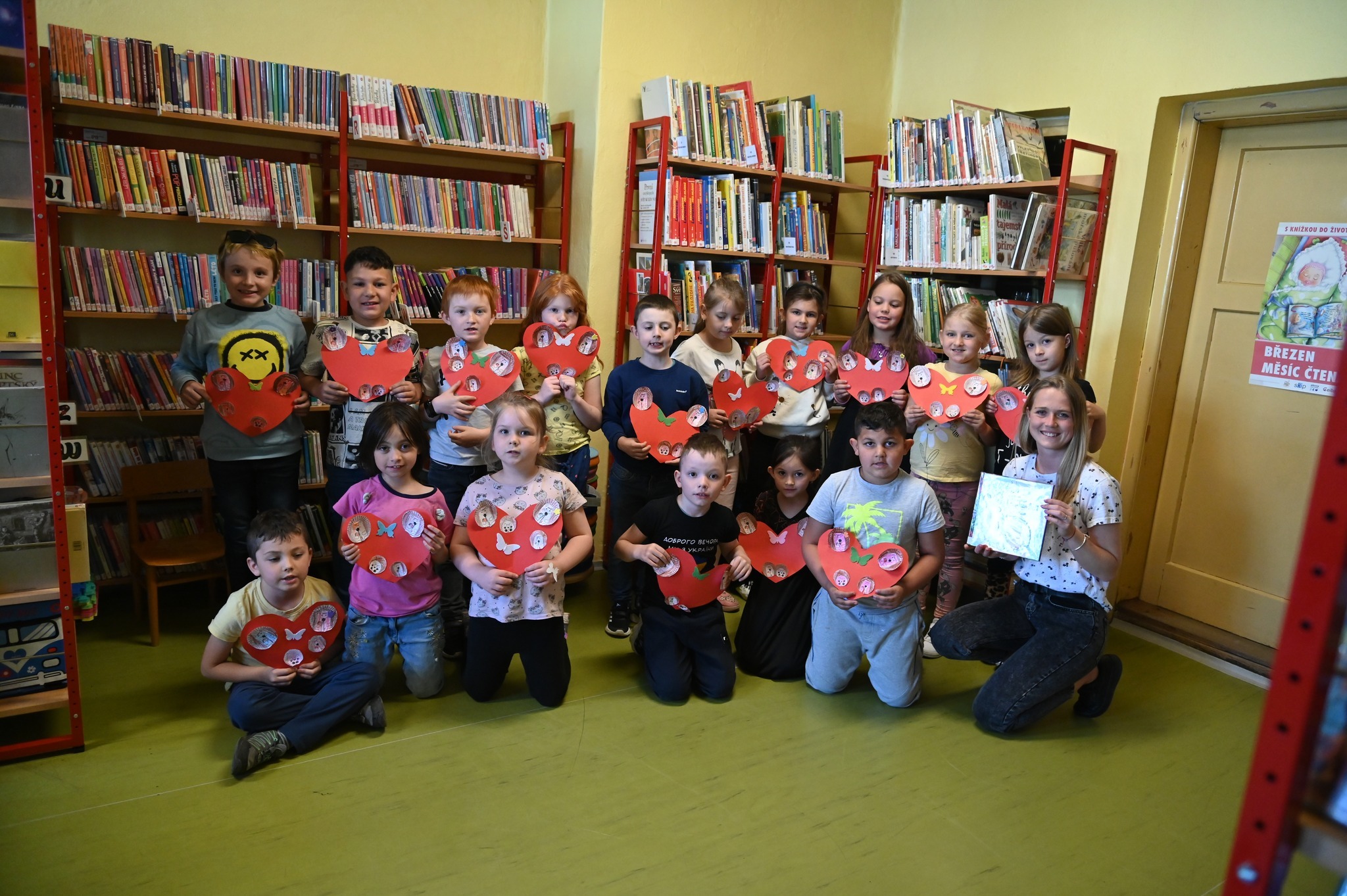 KNIHOVNA: Tvoříme s knihovnou | KIC Volary